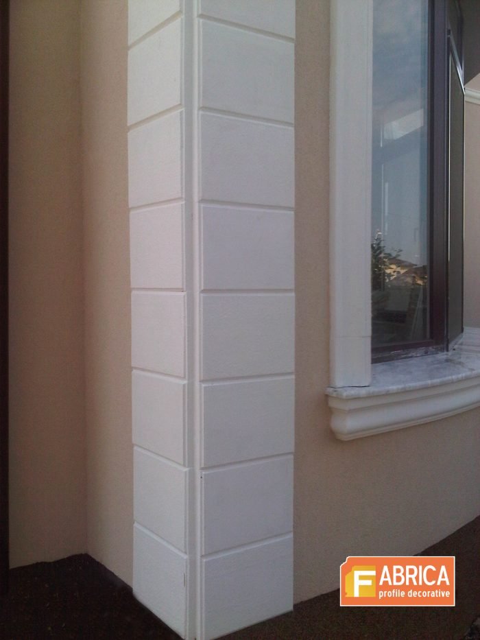 Coltare decorative pentru o fatada frumoasa cu stil si design