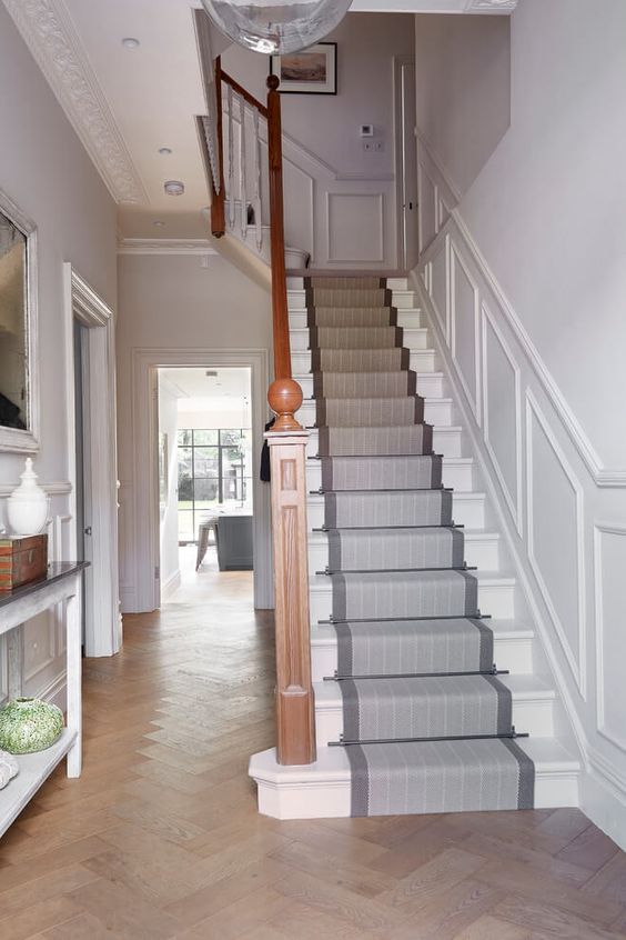 idei amenajare casa scarii cu profile decorative